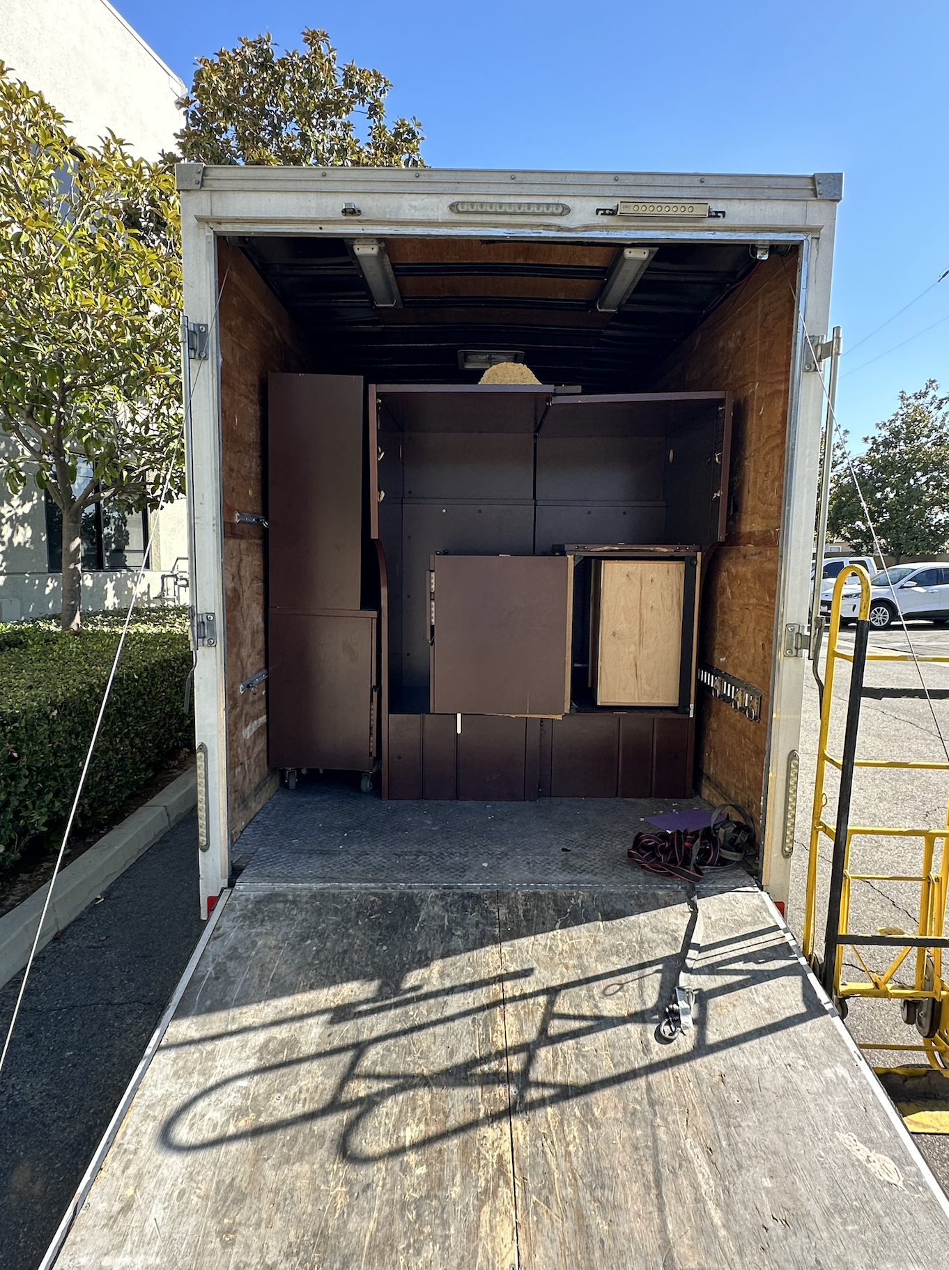 Elite Removal & Moving - Professional Junk Removal & Moving Services